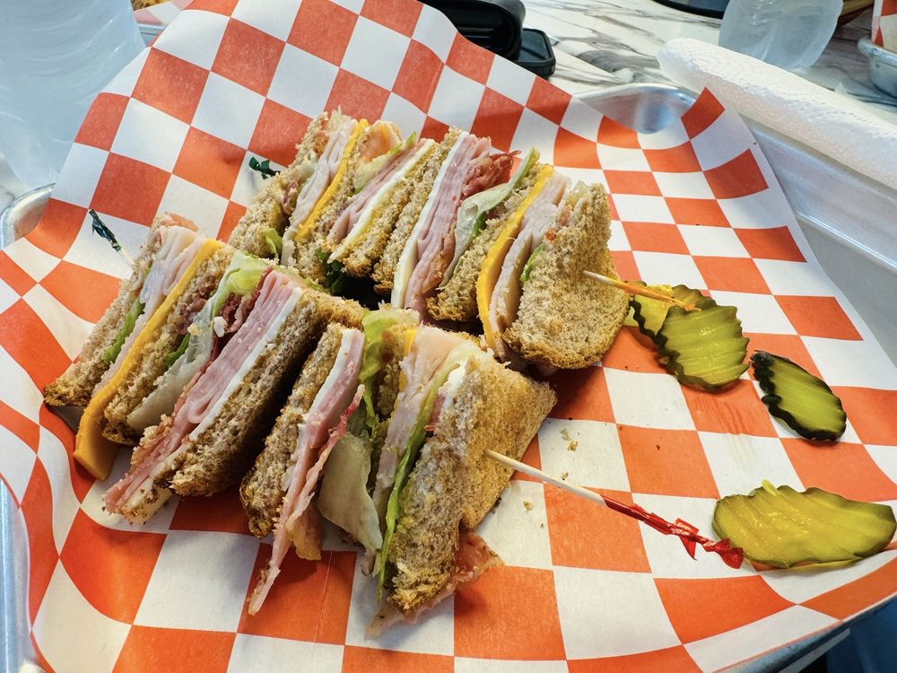 Rock House Ice Cream, Candy and more, Palmer Lake | Roadtrippers