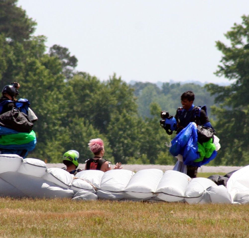 TRIANGLE SKYDIVING CENTER - Updated June 2025 - 62 Photos & 67 Reviews ...