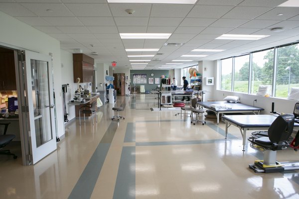 EINSTEIN MEDICAL CENTER MONTGOMERY - Updated August 2025 - 42 Photos ...