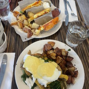 THE RHODY HEN CAFE - Updated August 2024 - 428 Photos & 440 Reviews ...