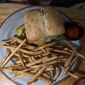 EMRY’S GARDEN - Updated July 2025 - 92 Photos & 68 Reviews - 2 King St ...