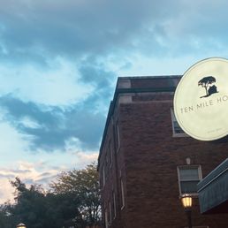 TEN MILE HOUSE - Updated April 2025 - 343 Photos & 355 Reviews - 1700 ...