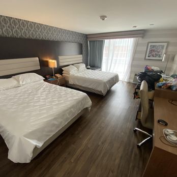 HOLIDAY INN NIAGARA FALLS - BY THE FALLS - Updated January 2025 - 58 ...