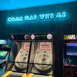 STANDARD REC - Updated January 2026 - 201 Photos & 99 Reviews - 49 E ...