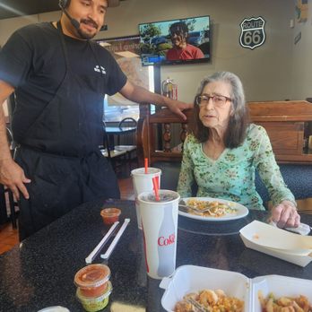 ONE WAY BURGERS - Updated August 2024 - 62 Photos & 73 Reviews - 1403 E ...