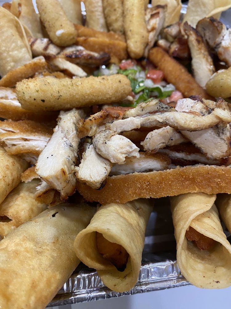 ROYAL DELI GRILL - Updated April 2025 - 23 Photos - 2024 Cropsey Ave ...