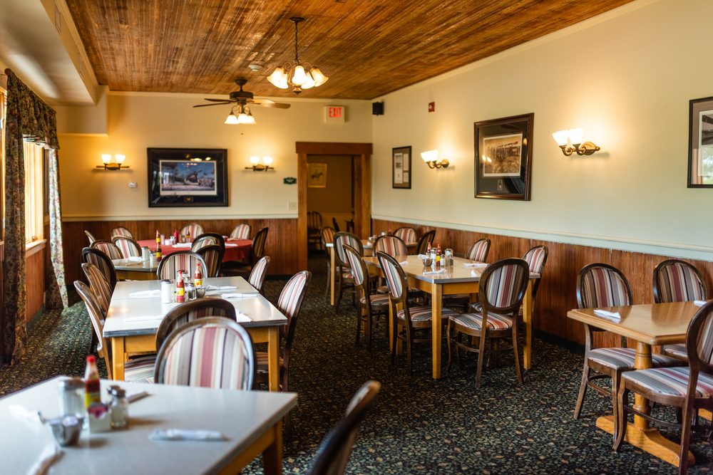 BEAUMONT HOTEL & RV PARK - Updated December 2025 - 60 Photos & 10 ...