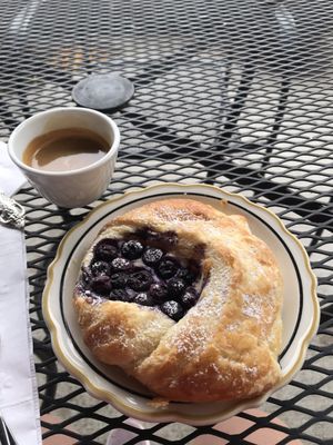 ROOST COFFEE & MARKET - 82 Photos & 72 Reviews - 125 SE Spring St ...