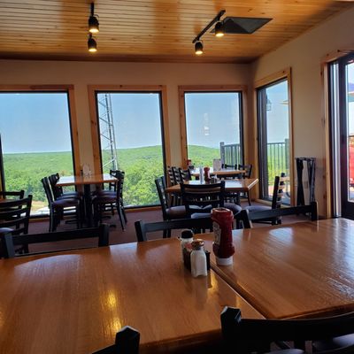 ROADIES RESTAURANT AND BAR - Updated May 2026 - 120 Photos & 93 Reviews ...