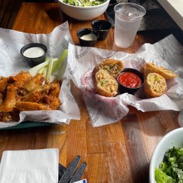 MAGERKS PUB - Updated November 2025 - 174 Photos & 209 Reviews - 1061 S ...