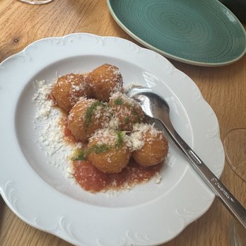 ABAITA - Updated July 2025 - 232 Photos & 152 Reviews - 145 E 49th St ...