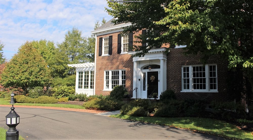 THE FARR HOUSE - Updated August 2025 - 10172 Main St, Fairfax, Virginia ...