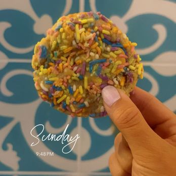 HELLO ROBIN - Updated October 2024 - 1170 Photos & 845 Reviews - 522 ...