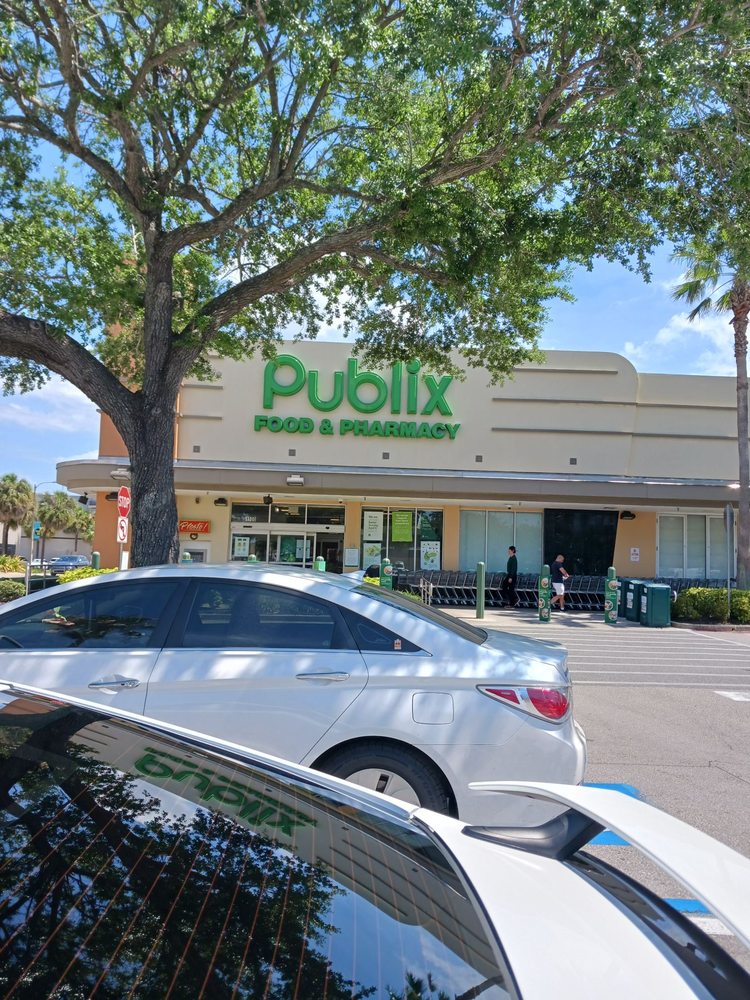 PUBLIX - Updated December 2025 - 58 Photos & 69 Reviews - 1400 E ...