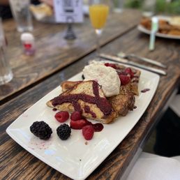 CAFETERIA 15L - Updated September 2024 - 4984 Photos & 3761 Reviews ...