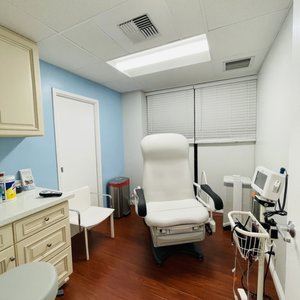 ZHAOYANG PAN, MD - Updated August 2024 - 23 Reviews - 652 N Broadway ...