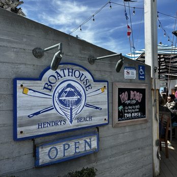 BOATHOUSE AT HENDRY’S BEACH - Updated April 2025 - 4874 Photos & 3549 ...