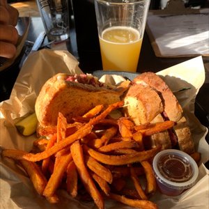 EBENEZER ALE HOUSE - 277 Photos & 279 Reviews - 4348 Seneca St, West ...