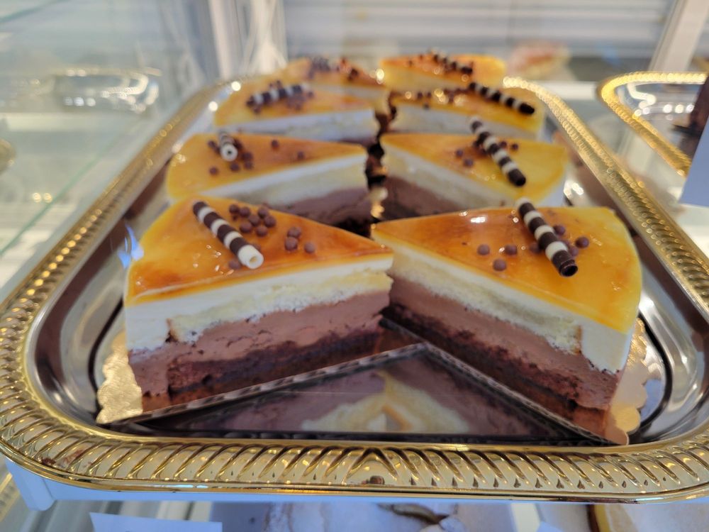 MADRID EUROPEAN BAKERY AND PATISSERIE - Updated June 2025 - 13 Photos ...