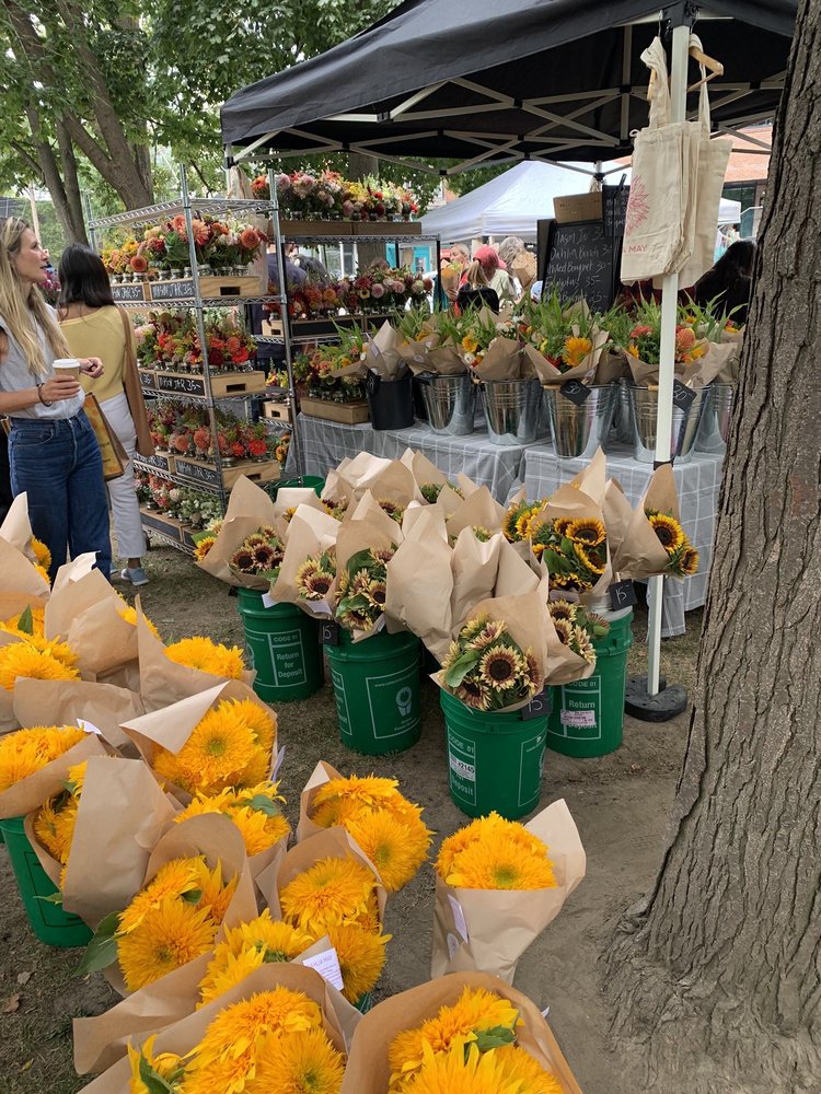 TORONTO FLOWER MARKET - 1001 Queen Street W, Toronto, Ontario, Canada ...