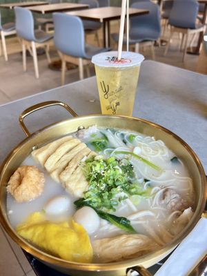 BIG WAY HOT POT - Updated December 2025 - 13 Photos - 20202 66 Avenue ...