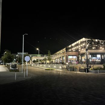 ELEMENT EATERY - Updated January 2025 - 265 Photos & 121 Reviews - 5350 ...