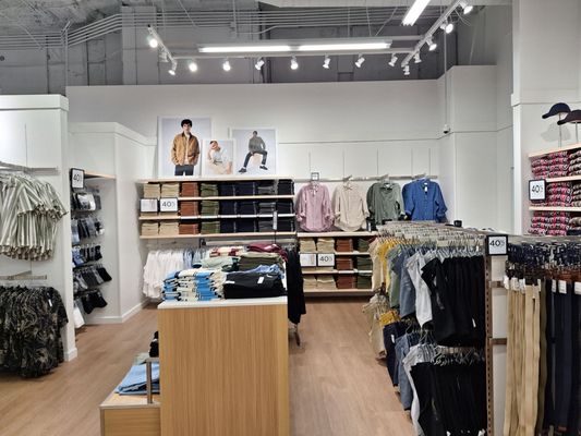 GAP FACTORY - Updated December 2025 - 13 Photos - 17 N State St ...