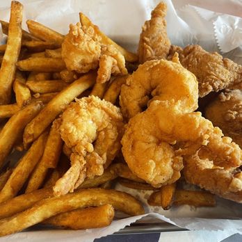 PIER 88 BOILING SEAFOOD & BAR - Updated July 2024 - 250 Photos & 275 ...