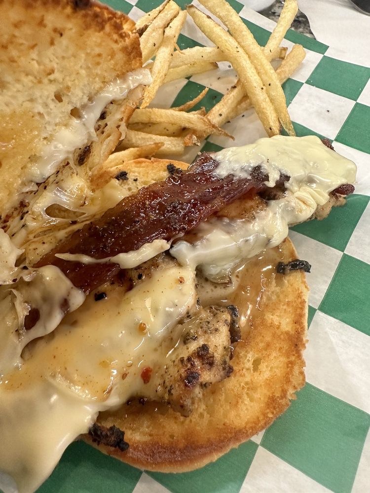 HIGGINS MEATS AND EATS - Updated March 2025 - 20 Photos - 736 US-62 E ...