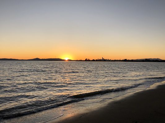 ALAMEDA BEACH - Updated May 2024 - 423 Photos & 158 Reviews - Shoreline ...