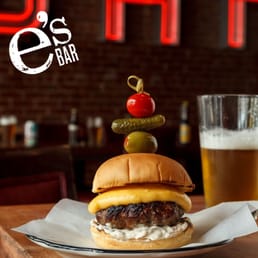 E’S BAR - Updated December 2025 - 403 Photos & 433 Reviews - 511 ...