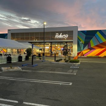 RODEO 39 PUBLIC MARKET - Updated January 2025 - 2810 Photos & 712 ...