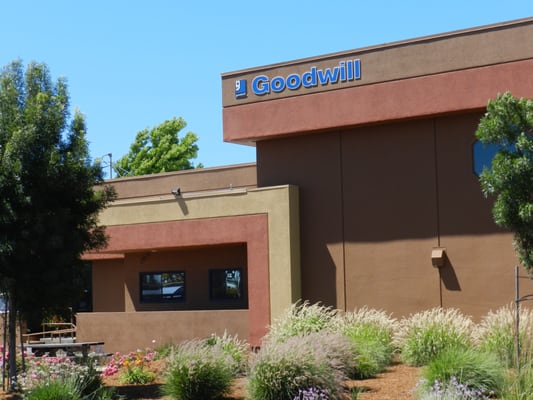GOODWILL - REDWOOD EMPIRE - Updated September 2025 - 45 Reviews - 651 ...