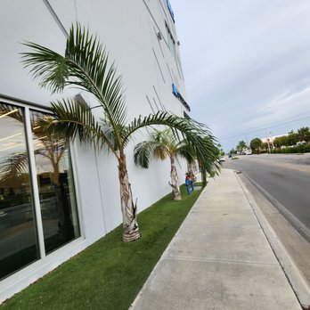 CYBRARIUM - Updated November 2025 - 26 Photos - 80 W Mowry Dr ...