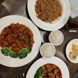 EAST GATE ASIAN BISTRO - Updated August 2025 - 545 Photos & 416 Reviews ...