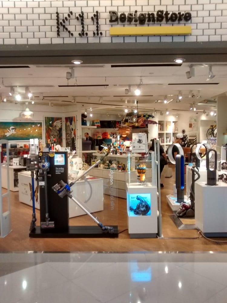 K11 DESIGN STORE - Updated November 2024 - 13 Photos - 河內道18號K11, Hong ...