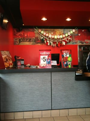 PIZZA HUT - Updated March 2025 - 25 Photos & 79 Reviews - 3395 ...