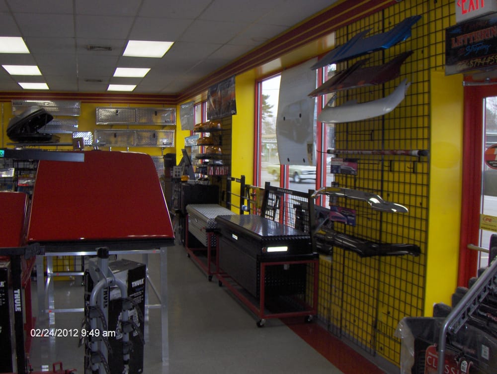 YANKEE CUSTOM - Updated January 2026 - 13 Photos - 100 Broadway Rte 1N ...