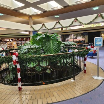 PALM SPRINGS PUBLIC LIBRARY - Updated December 2025 - 71 Photos & 30 ...