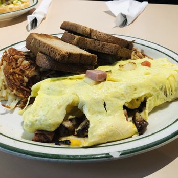 THE GIANT CHEF - Updated June 2024 - 349 Photos & 720 Reviews - 10 Golf ...