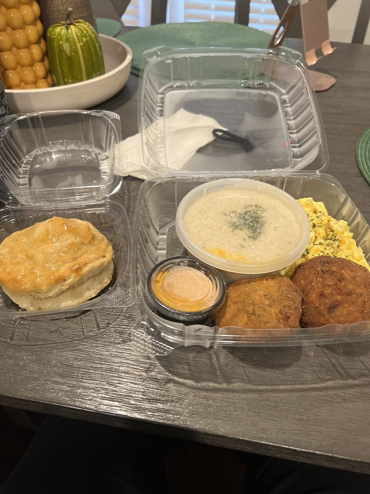 THE CITY BODEGA CAFE - Updated May 2024 - 14 Photos - 1417 Grayson Hwy ...