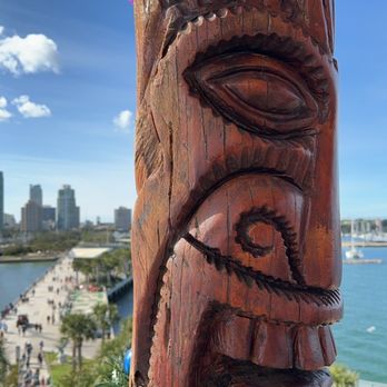 PIER TEAKI - Updated May 2024 - 500 Photos & 235 Reviews - 800 2nd Ave ...