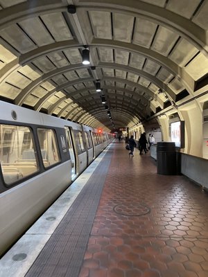 WHEATON METRO STATION - Updated December 2025 - 80 Photos & 24 Reviews ...