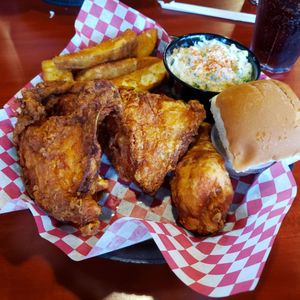 SNEAKY’S CHICKEN - 93 Photos & 55 Reviews - 3711 Gordon Dr, Sioux City ...