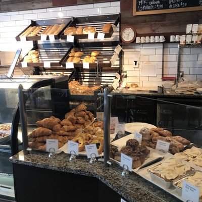 LE QUARTIER BAKERY & CAFE - MERIDIAN PARK - 63 Photos & 62 Reviews ...