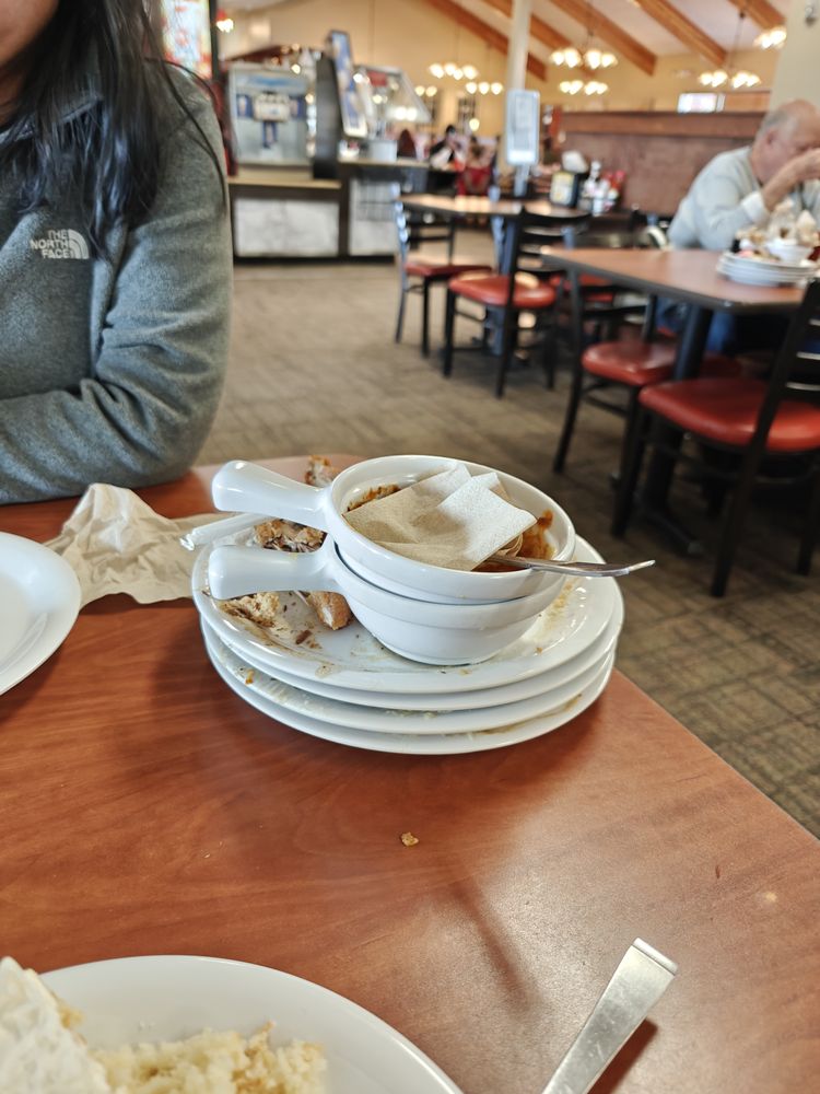 GOLDEN CORRAL BUFFET & GRILL - Updated December 2024 - 62 Photos & 147 ...
