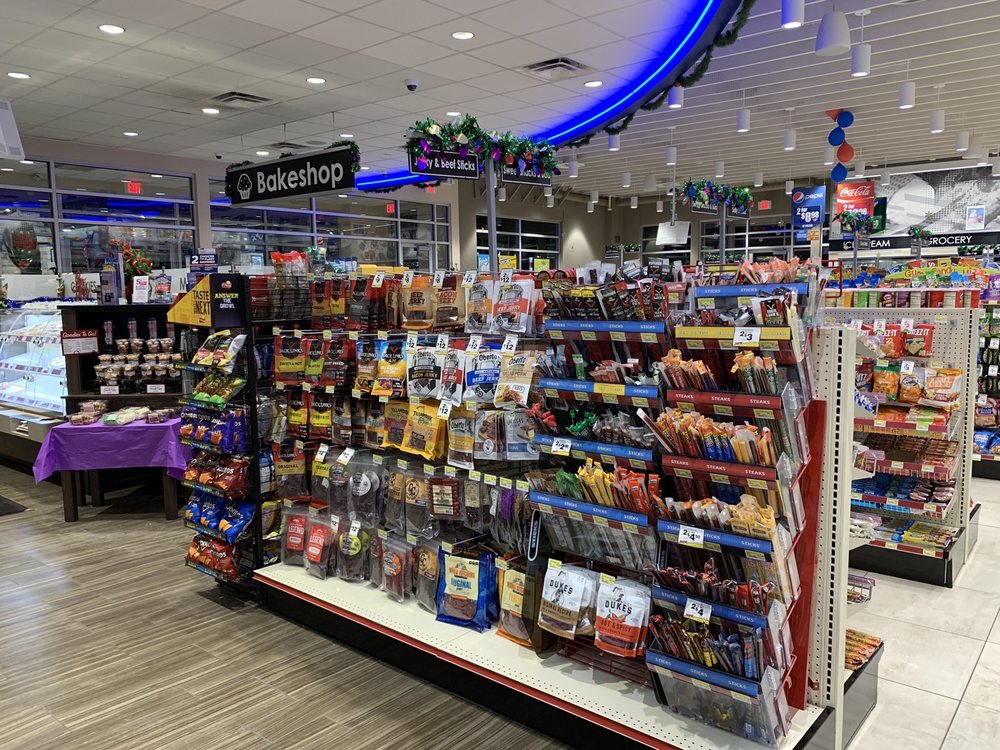 HOLIDAY GAS STATION - Updated October 2025 - 10700 W 10th St, Waconia ...