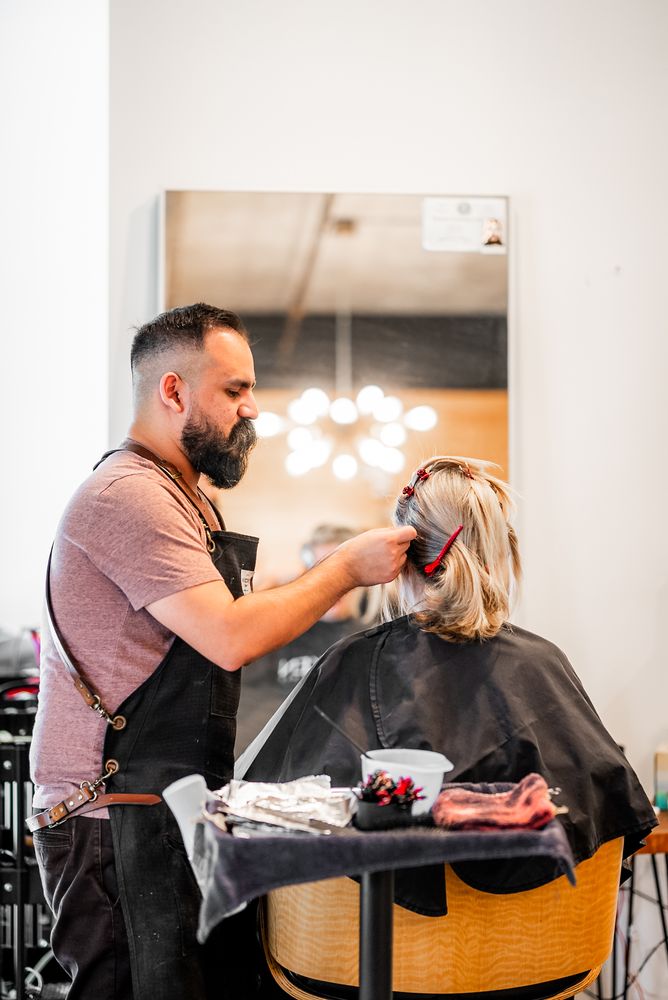 IN THE LOOP SALON - Updated December 2025 - 309 Photos & 64 Reviews ...