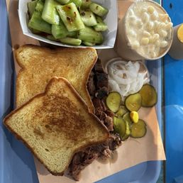 ISLAND PIG AND FISH - BBQ AND FRESH SEAFOOD - Updated July 2025 - 143 ...