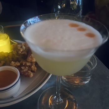 TRAD ROOM - Updated September 2024 - 347 Photos & 189 Reviews - 266 ...